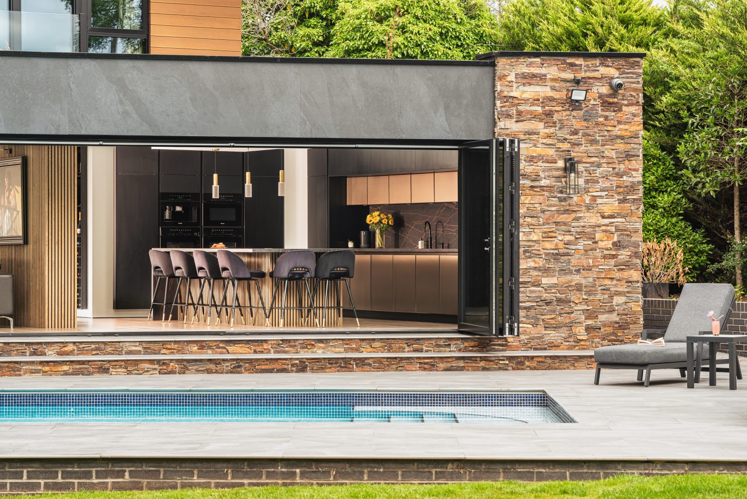 Nicholas Anthony: Luxury Kitchens & Bathrooms, UK & London